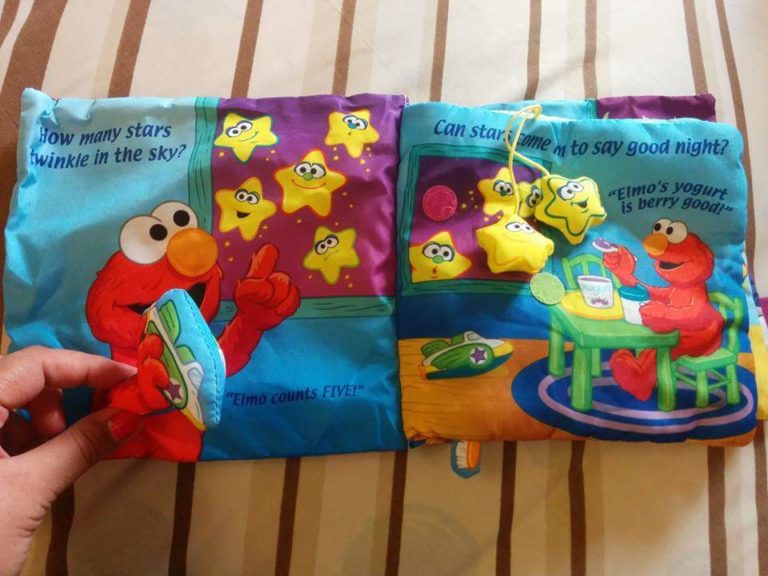 Twinkle, Twinkle Elmo – A bedtime book – Cloth Book – – Booky Wooky