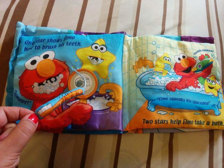 Twinkle, Twinkle Elmo – A bedtime book – Cloth Book – – Booky Wooky
