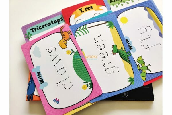 Dinosaurs LCD Tablet with Flashcards Pack – – Booky Wooky